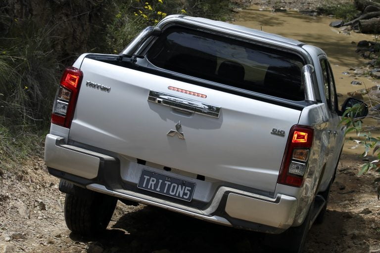 2019 Mitsubishi Triton Super Select 4WD System - Ute Guide