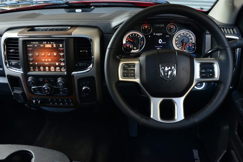 2019 RAM 2500 Sport 13 dash - Ute Guide